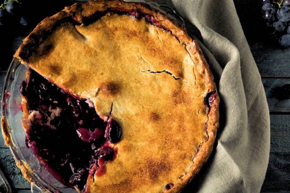 Concord Grape Pie - The Hobby Wife